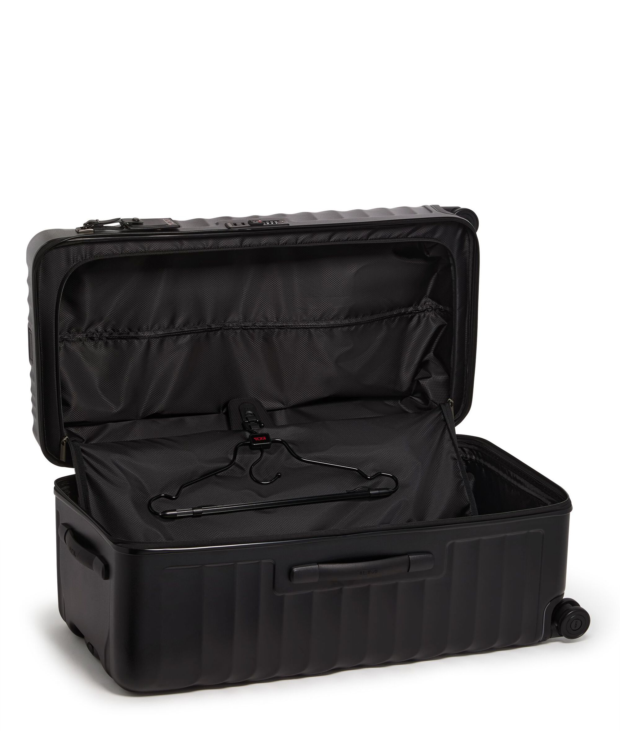 Large Rolling Trunk in Black Texture | 19 Degree | TUMI Singapore