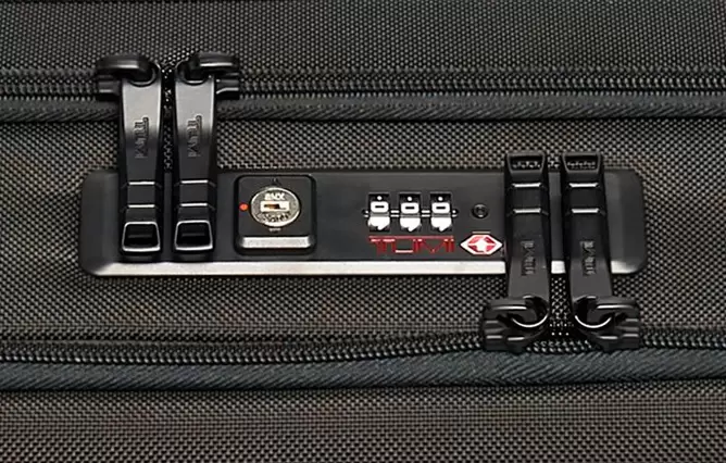 Set Your TUMI Lock - Customer Service | TUMI SG