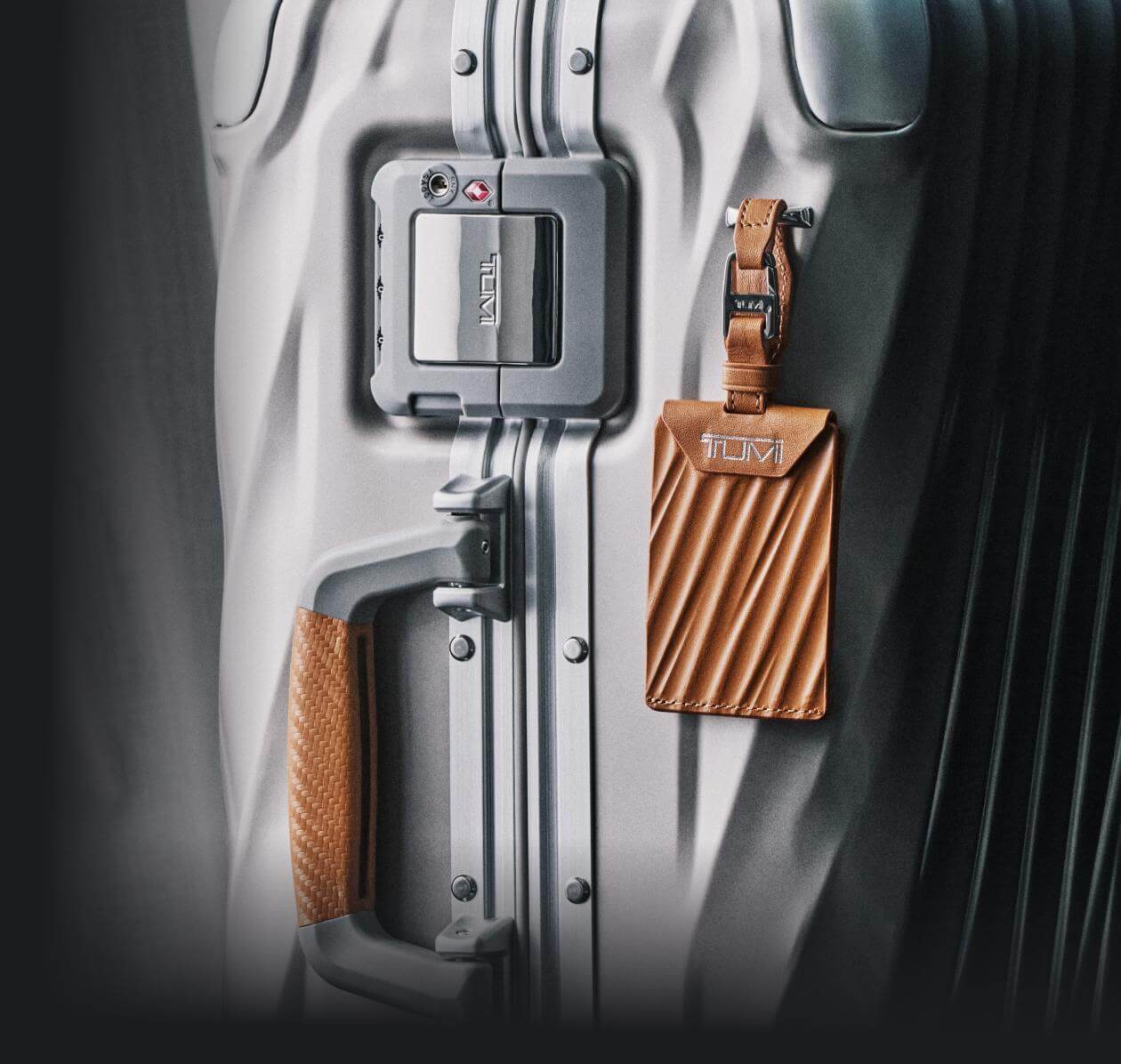 Tumi 19 DEGREE TITANIUM INTERNATIONAL CARRY-ON | TUMI Singapore
